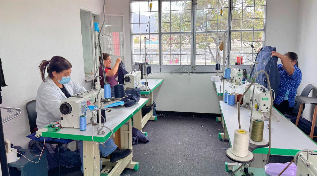 Fábrica de Ropa: Confección y Maquila textil de Alta Calidad | Grupo Kalcan